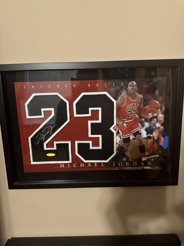 Michael Jordan Signed Jersey Numbers #23 Display UDA. COA Lowest Price ...