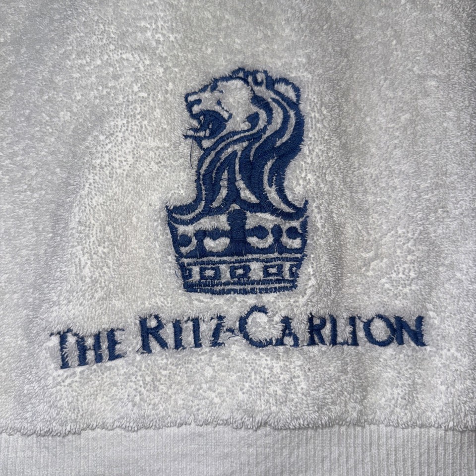 2 Vintage *RITZ-CARLTON BATH Towel White DUNDEE Regency EMBROIDERED ...