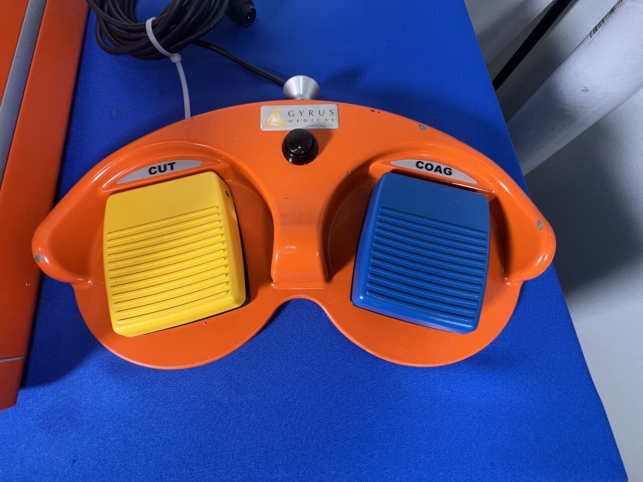 Gyrus ACMI G400 Workstation Generator PK Technology With Footswitch for ...