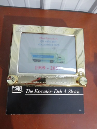 The Executive Etch A Sketch #505 Gold Wall Plaque for Ohio Art ...