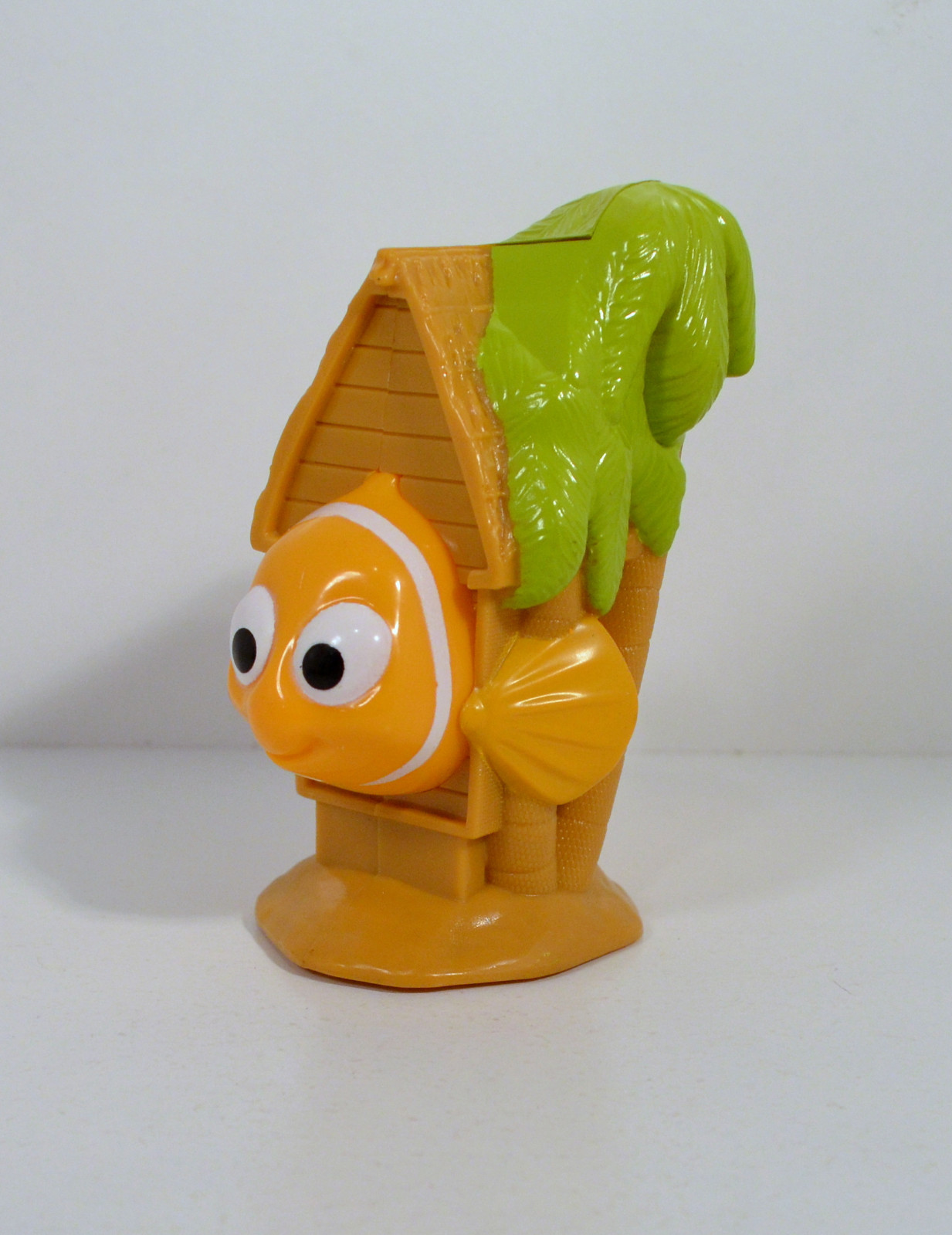 RARE 2004 Tiki Hut Nemo 4" Action Figure McDonald's ASIA Disney Finding ...