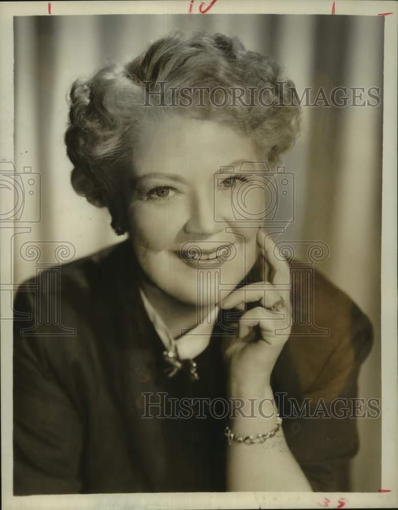 Spring Byington Biography