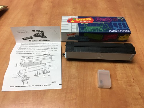 Roundhouse HO 50' Express Black Reefer Undecorated Kit - Assembled | eBay