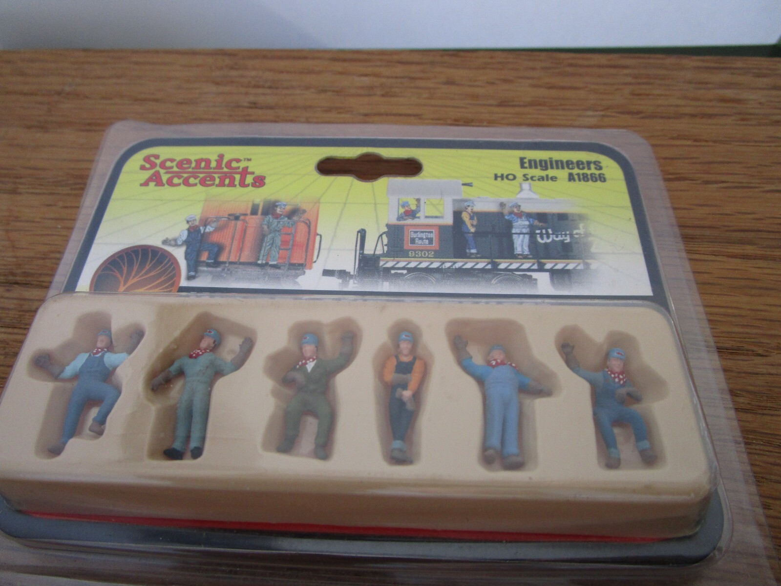 HO 1/87 Scale Woodland Scenics A1866 Railroad Engineers Figures (6) pcs ...