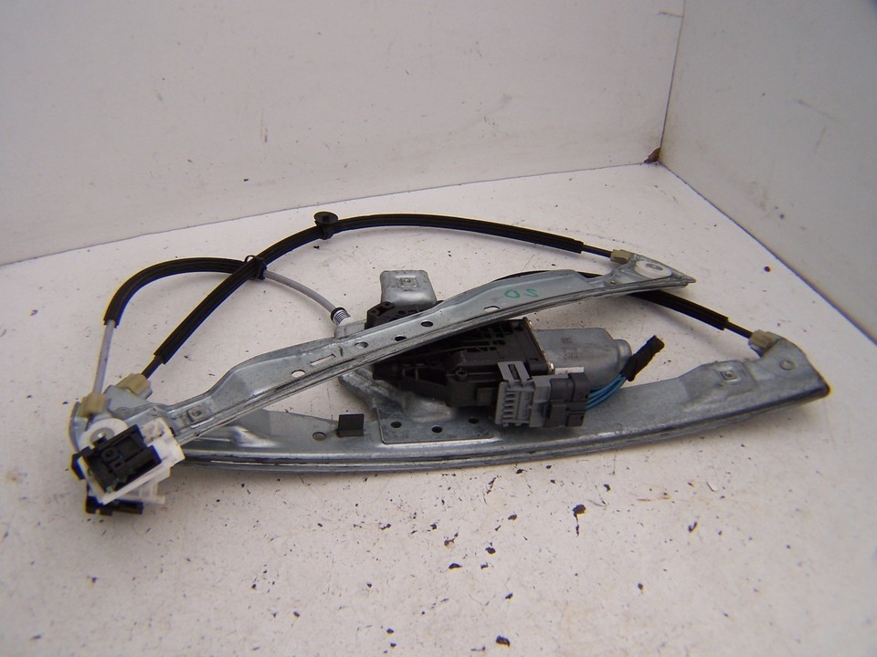 Citroen DS3 drivers door window regulator and motor assembly ( 2010 ...