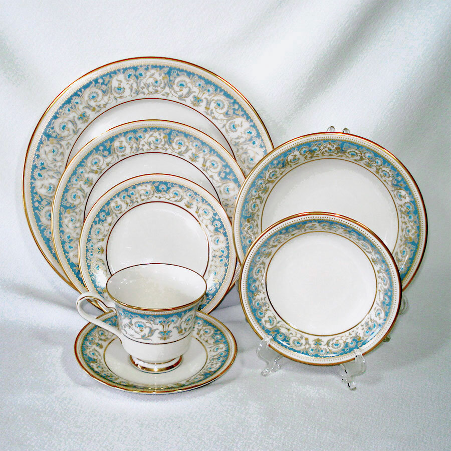 Formal Dinnerware 12 Place Setting Mikasa Fine China Set 12 Place