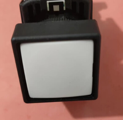 1pcs Fuji Electric Square Push Button Switch AR22F0S-01W AR22FOS-01W ...