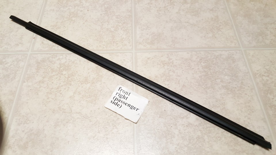 2003-2007 TOYOTA COROLLA front passenger DOOR WINDOW MOULDING TRIM OEM ...
