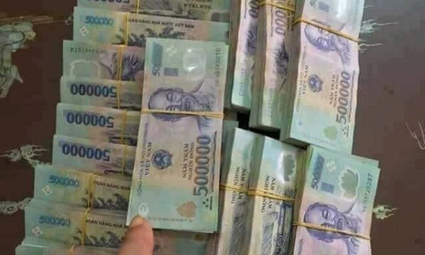 500000 Dollar VND x 4 notes VIETNAM DONG 2 Million Banknotes Vietnamese ...