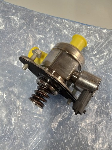 GM 12658552 High Pressure Fuel Pump Camaro Traverse CTS Outlook With 3 ...
