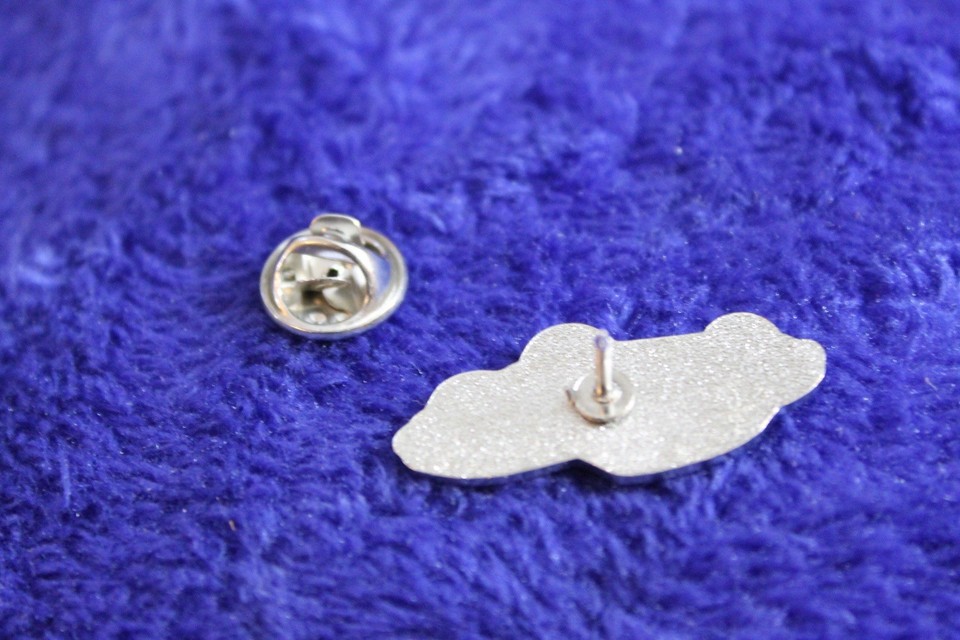 C2 Chevy Corvette Hat Lapel Pin Accessory Vette Bowtie GM Mako Stingray ...