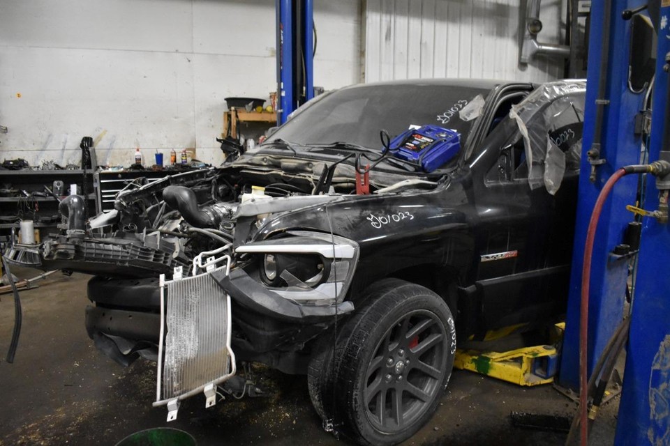 2004 2005 2006 DODGE RAM SRT10 4.56 VIPER TRUCK REAR AXLE ASSEMBLY 109K ...