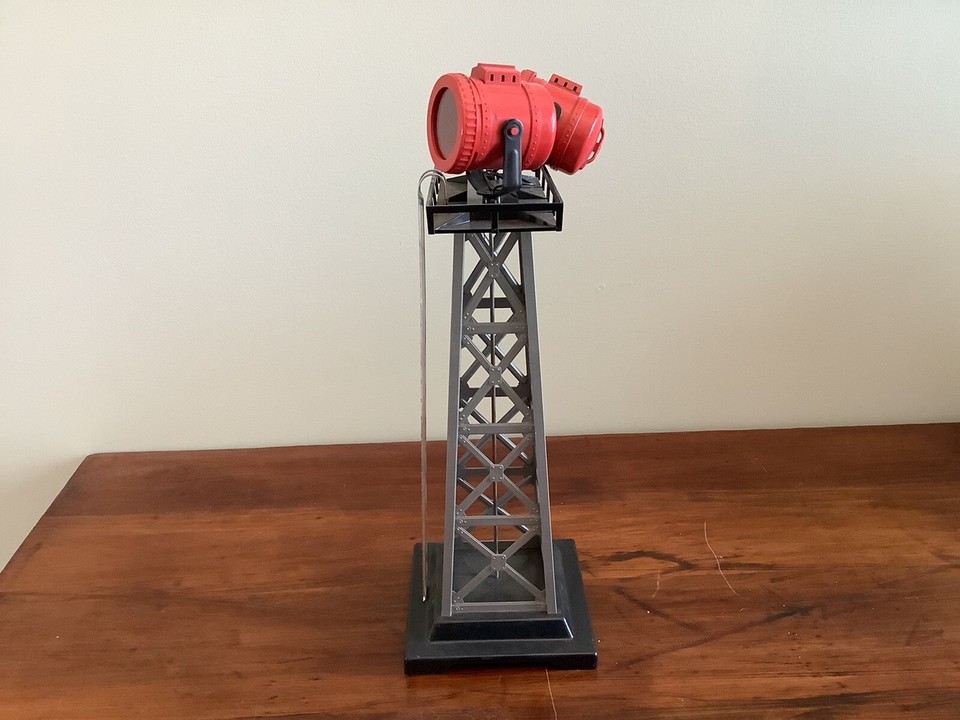 Marx Twin Red Searchlight Floodlight Tower Model Railroad Train Layout ...