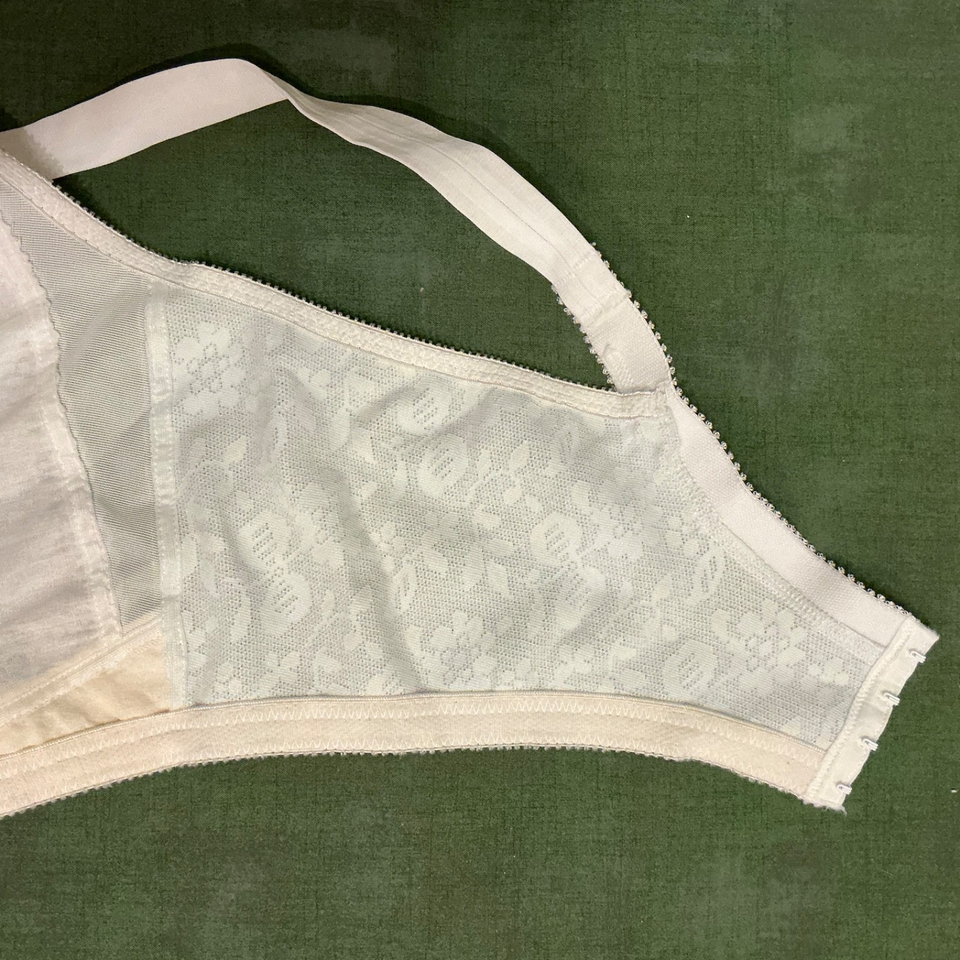 Playtex 18 Hour Wirefree Bra - Style # 4924 - Size 48DD - Fast Shipping ...