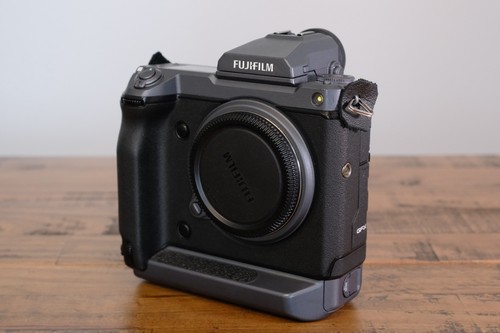 Fuji GFX 100 Medium Format 102-megapixel Mirrorless Camera | eBay