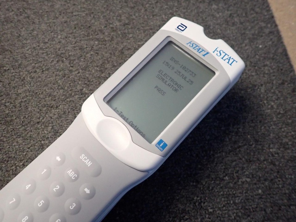 Abbott i-STAT 1 300-G Blood Analyzer Latest Software Loaded Ready For ...