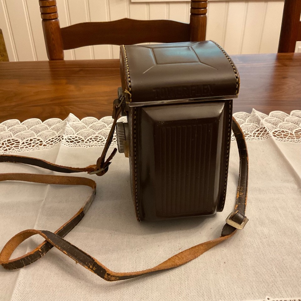 Sears Roebuck Tower Reflex TLR Camera in Case , 120 Film 1:35 F=7.5 cm ...