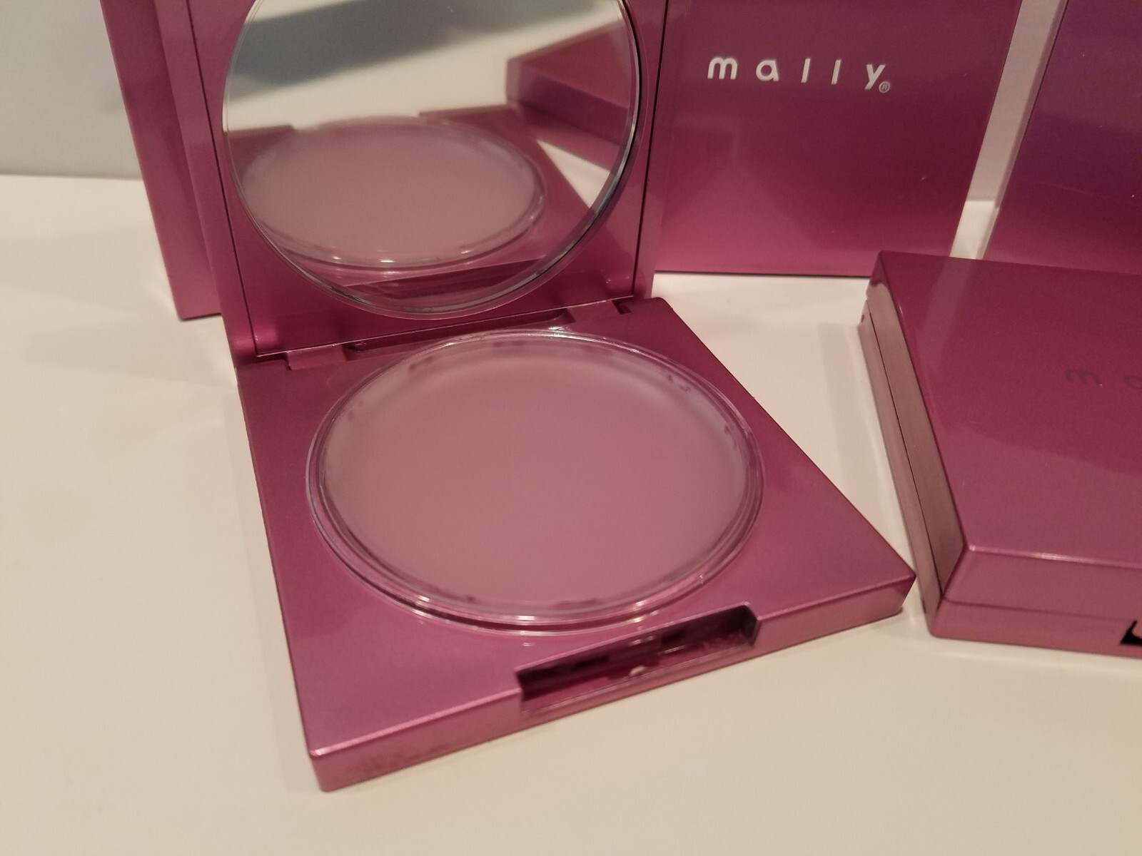 Mally ~ Lot 5 ~ Evercolor Poreless Face Defender ~ NWOB WITH SPONGES | eBay