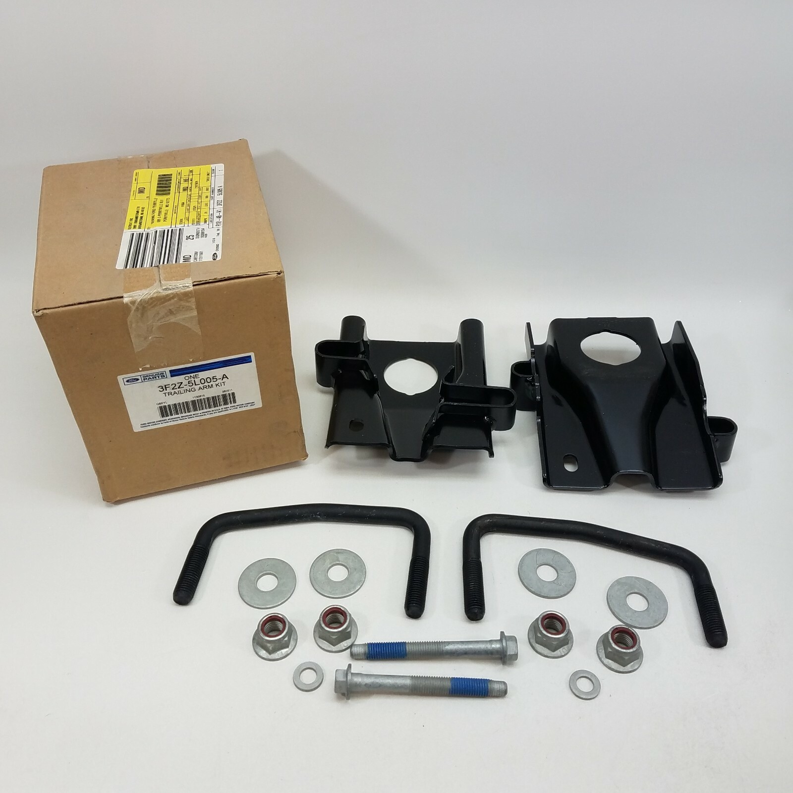 New Genuine Ford 3F2Z-5L005-A Trailing Arm Bracket Kit 99-03 WIndstar ...