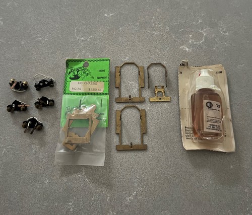 Aj’s oil Riggen Chassis and parts Aurora pit box and tools. | eBay