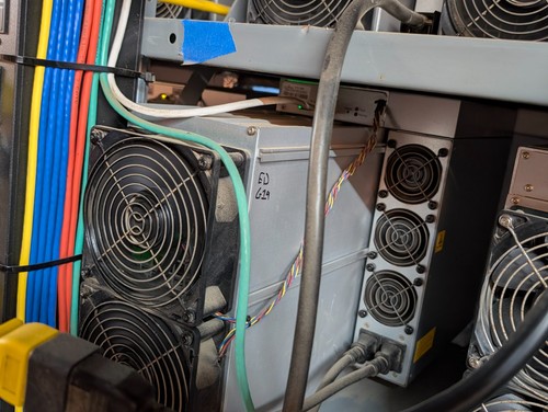 Bitmain Antminer E9 Pro 200w ETC OCTA ETH ETHW Asic Miner used | eBay