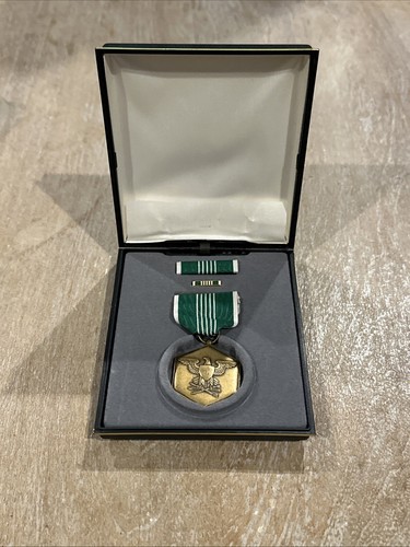 VIETNAM ERA US ARMY COMMENDATION MEDAL FOR MILITARY MERIT 3 PC SET IN ...