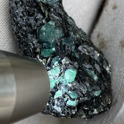375ct Raw Emerald Natural Gemstone Blue-Green Crystal Rough Specimen ...