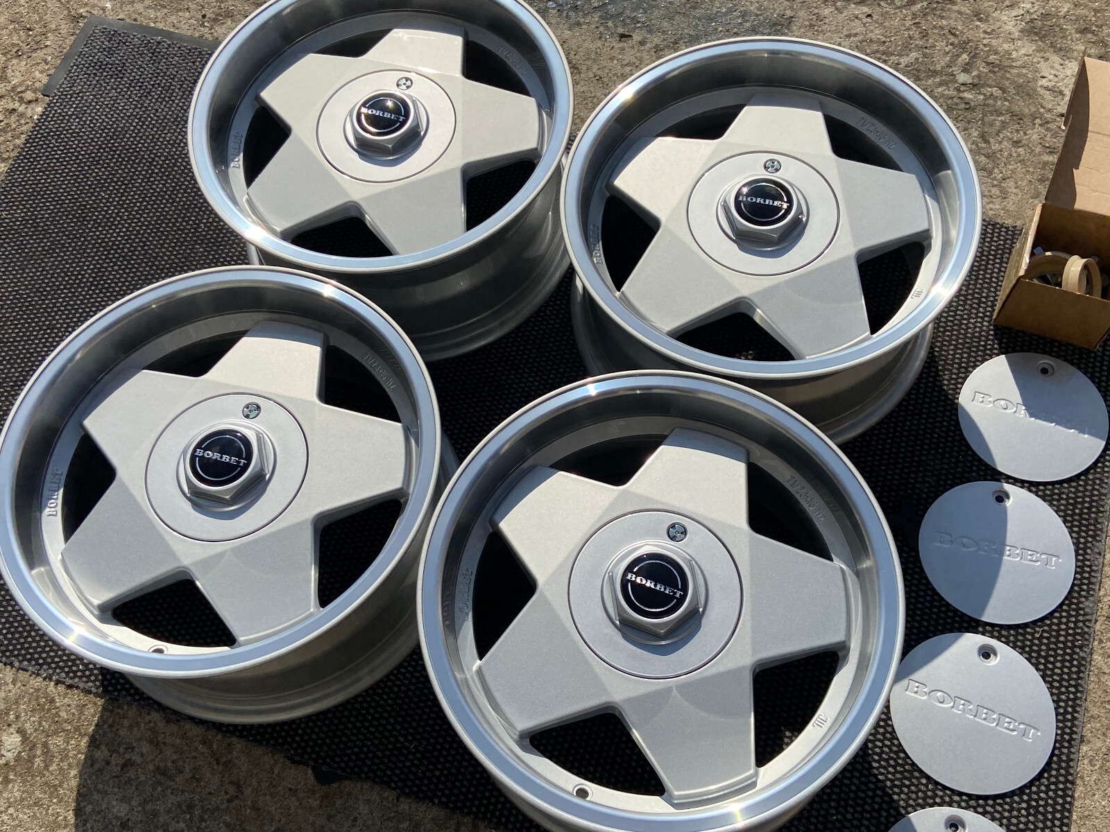 7.5j + 9.0j Neu BORBET A 16 Zoll Retro Felgen 4x100 VW Golf 1 2 3 BMW ...
