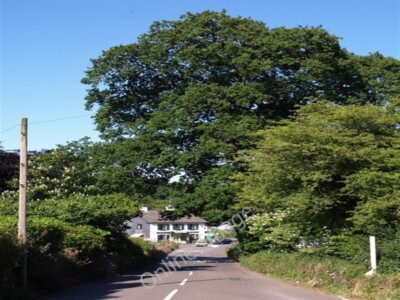 Photo 6x4 The Avon Inn, Avonwick The inn is at the junction of two busy ...
