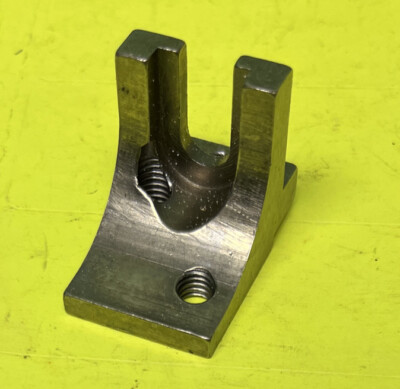 Sewing Machines - Singer 300W