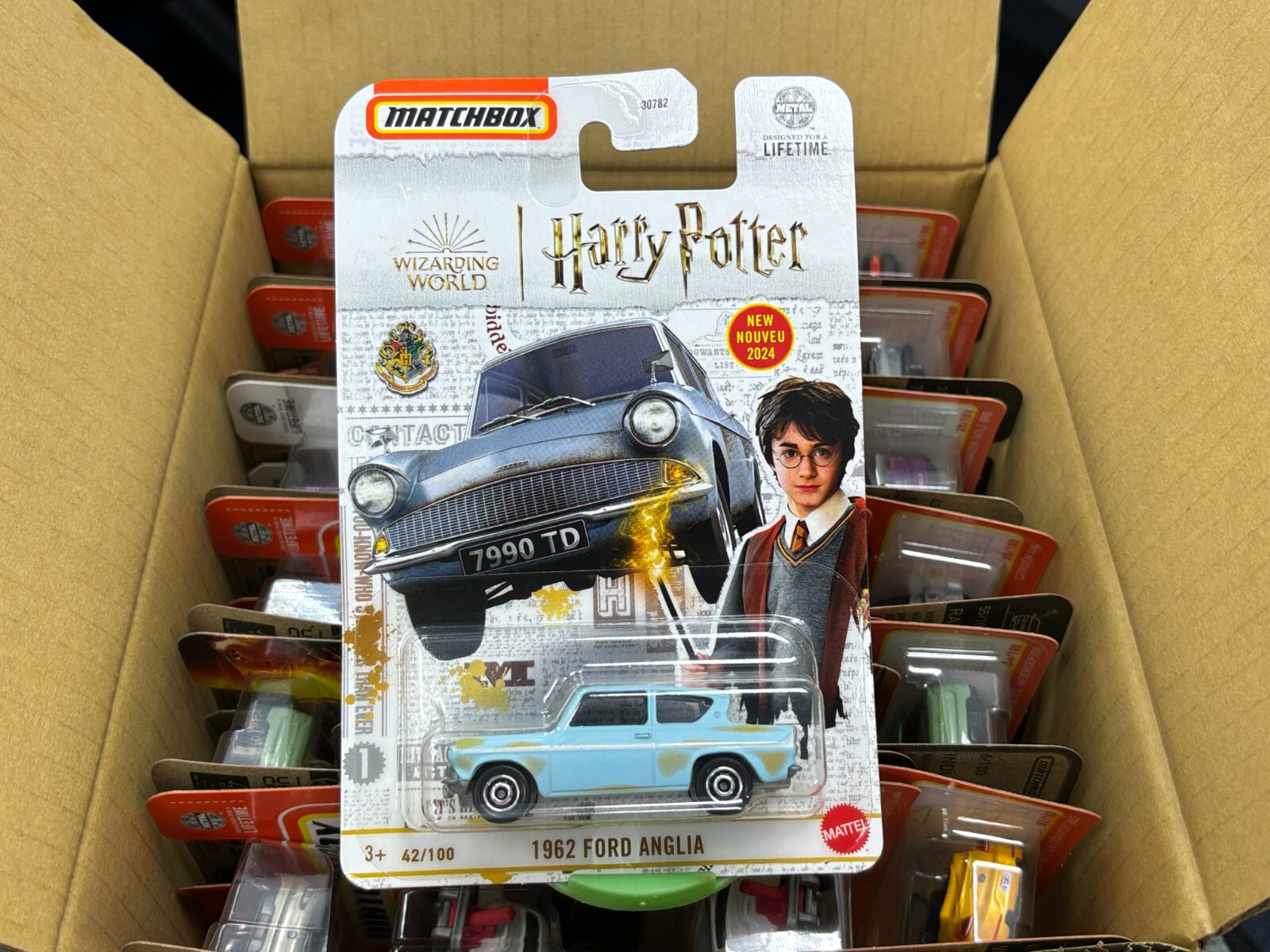 Matchbox 2024 Dash K Mainline HARRY POTTER - 1962 FORD ANGLIA - 42/100 ...