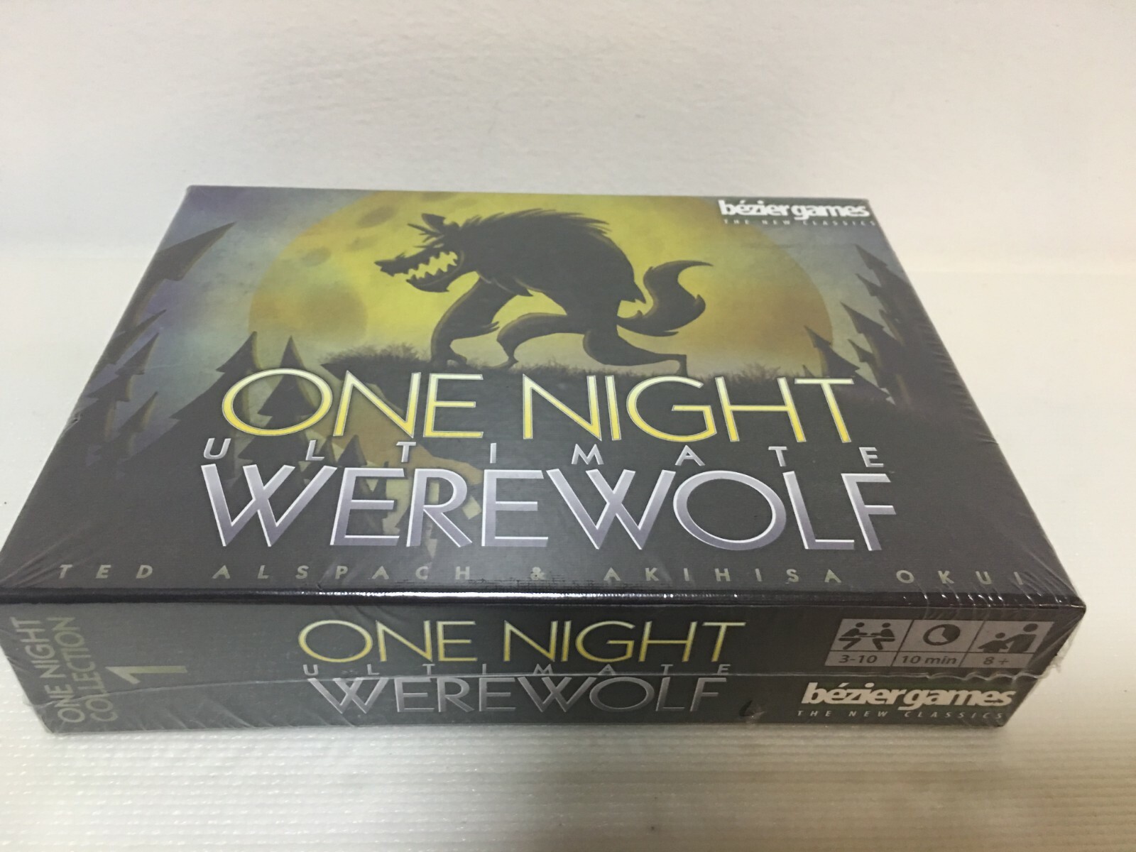 One Night Ultimate Werewolf Card Game Bezier 689070013563 (NEW - SEALED ...