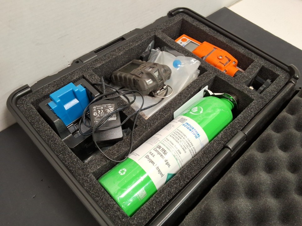 Industrial Scientific VENTIS MX4 Gas Detector & Charger w/Calib. Gas ...