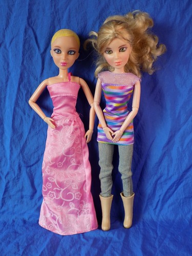 Spin Master LIV Doll Lot Fully Articulated w/ 2 Dolls Outfits & Shoes ...