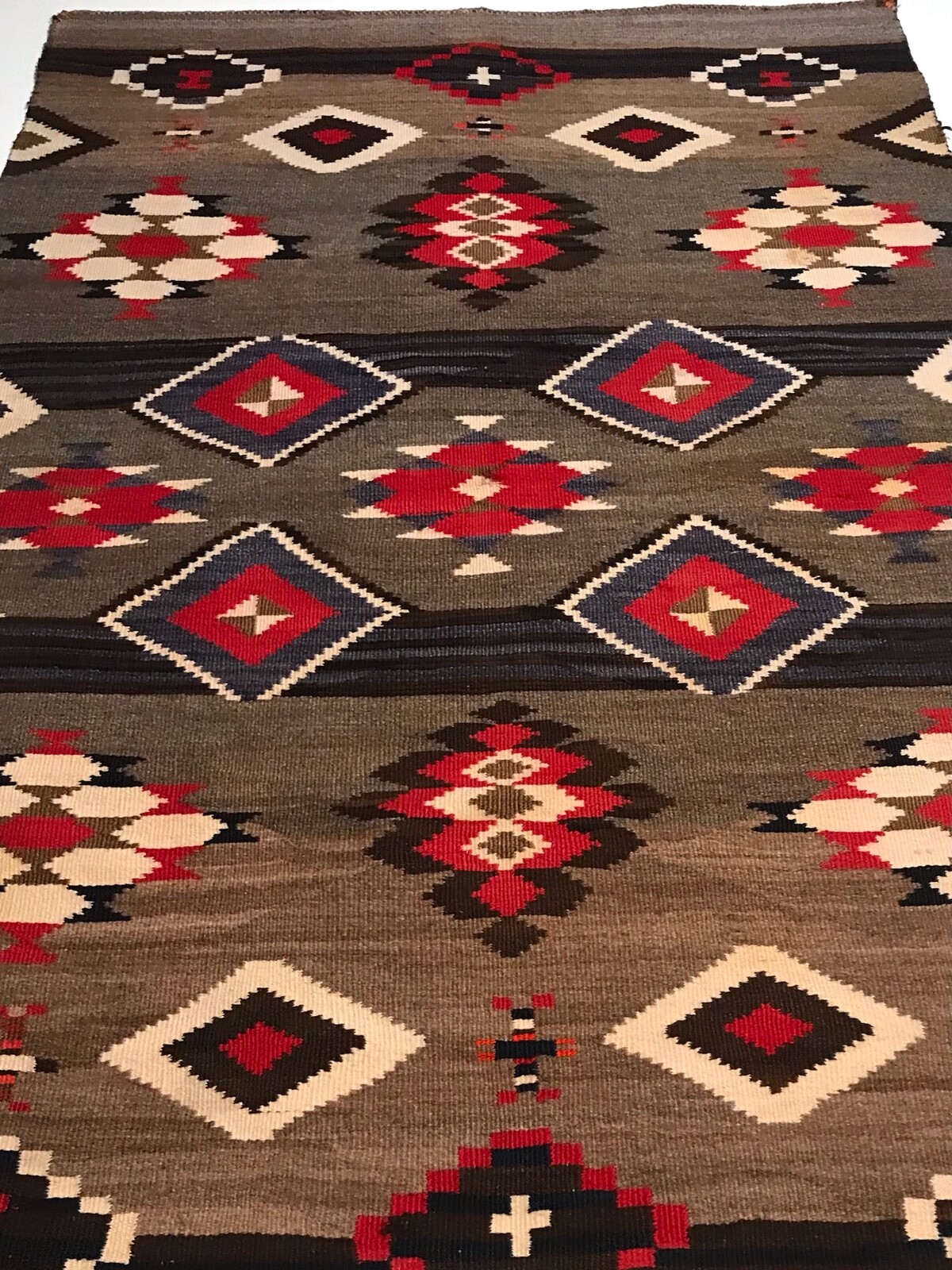EXCEPTIONAL NAVAJO LATE CLASSIC “SLAVE BLANKET”,TESTED INDIGO VEGETAL ...