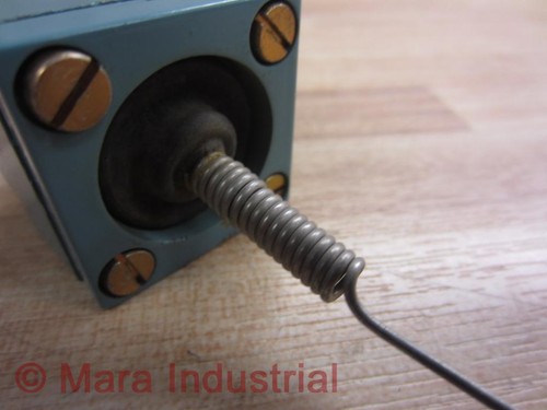 Telemecanique ZCK-E06 Limit Switch Head ZCKE06 064623 | eBay