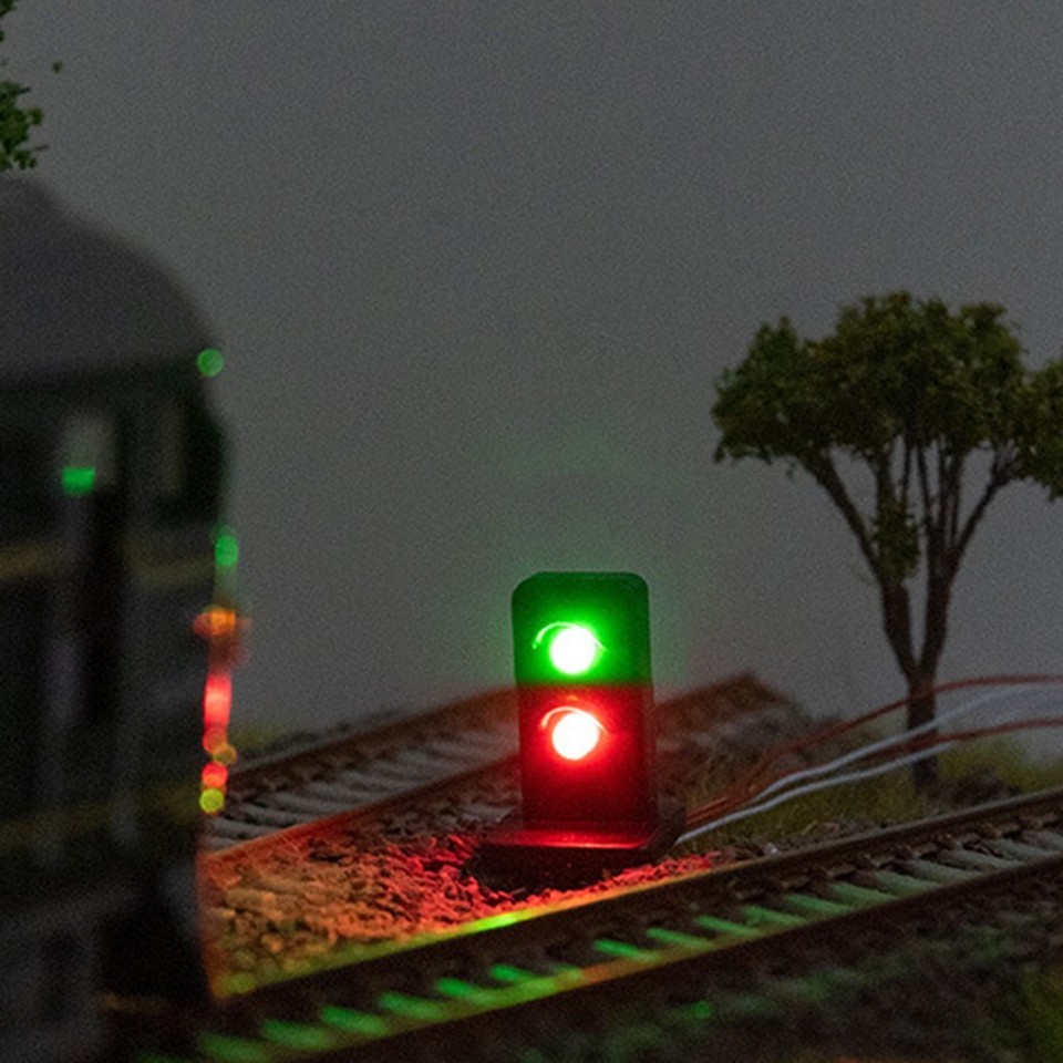 5pcs HO / OO Scale 20mm LEDs Made Block Dwarf Signals Lights 2 Aspects ...