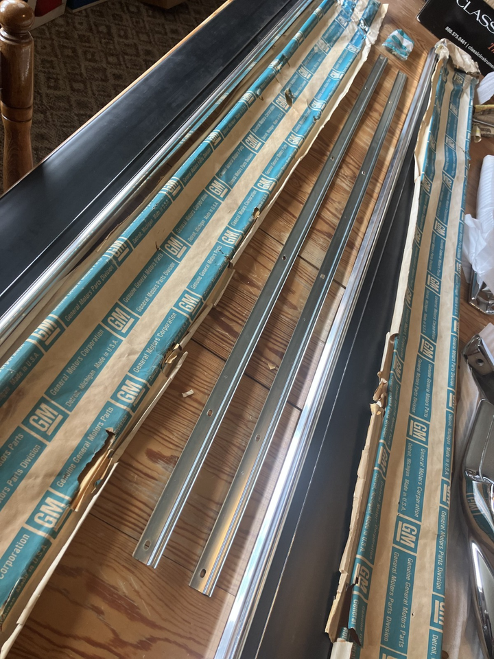 NOS 1967 Corvette Rocker Panel Moldings Pair LH / RH and Retainers GM ...