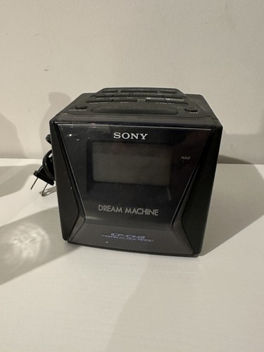 Sony Dream Machine Cube Alarm Clock AM/FM Radio Model ICF-C143 Black ...