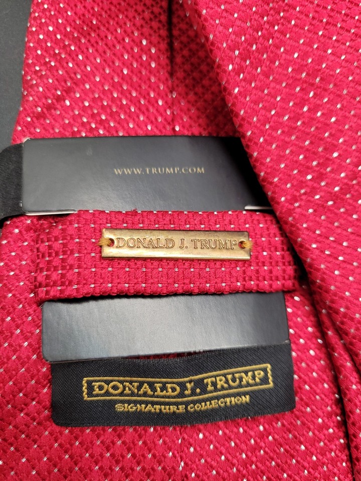 Donald Trump Mens Silk Neck Tie Gold Bar Signature Collection ...