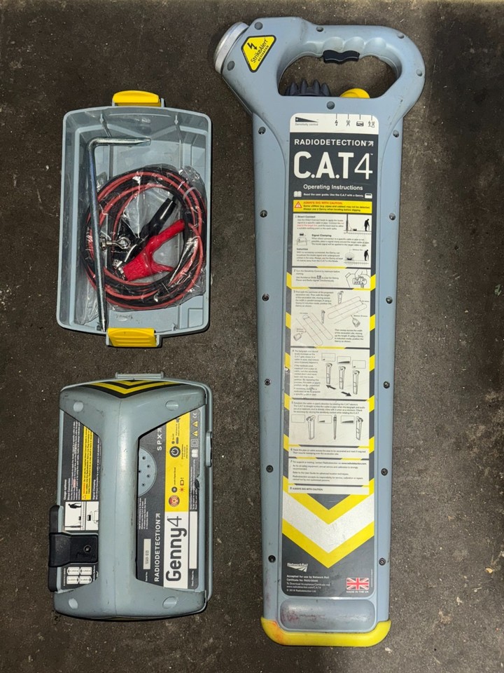 Radiodetection CAT4+ Cable Detector Tool & Genny 4 Kit with Lead ...