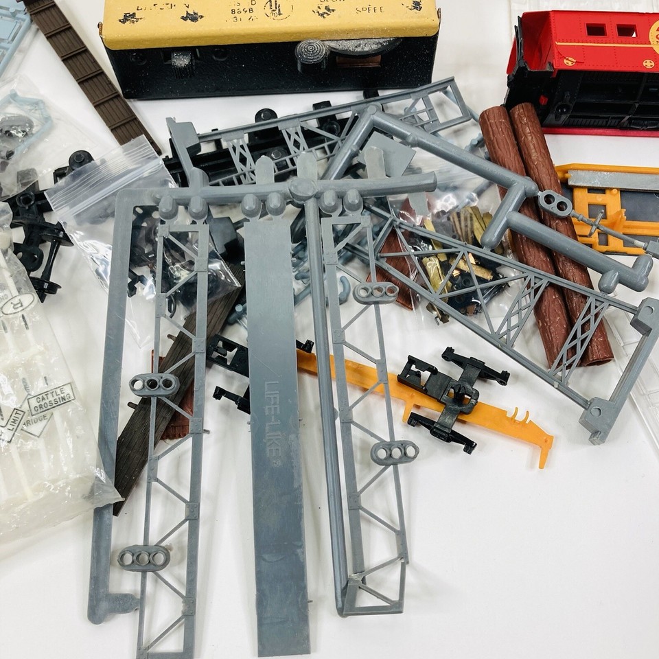 Vtg HO Scale Train Track Parts And Pieces Modd Power 100 Controller ...