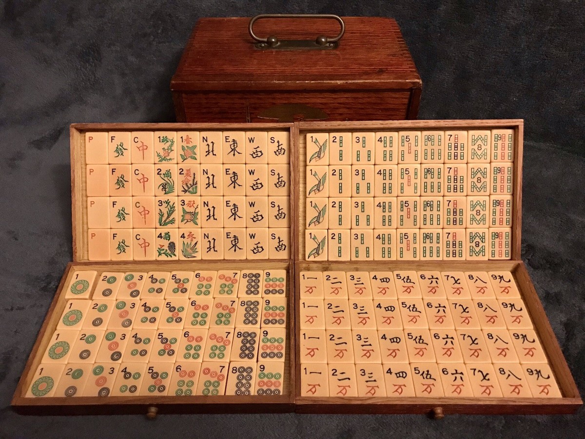 Vintage Bakelite Mahjong Game Set In Original Case Rare And