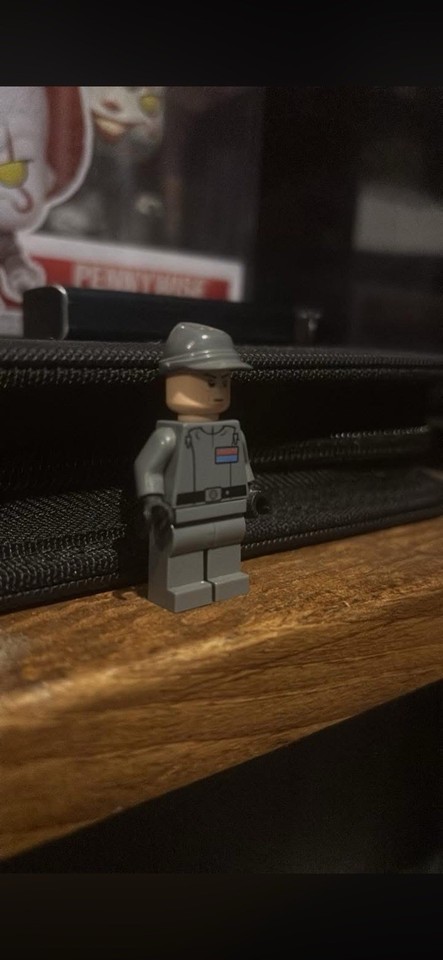 Lego Star Wars Admiral Piett Minifigure From Super Star Destroyer 10221 ...