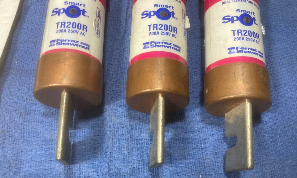 1 Ferraz Shawmut Tri-Onic SMART SPOT TR200R 200 Amp 250VAC Time Delay ...
