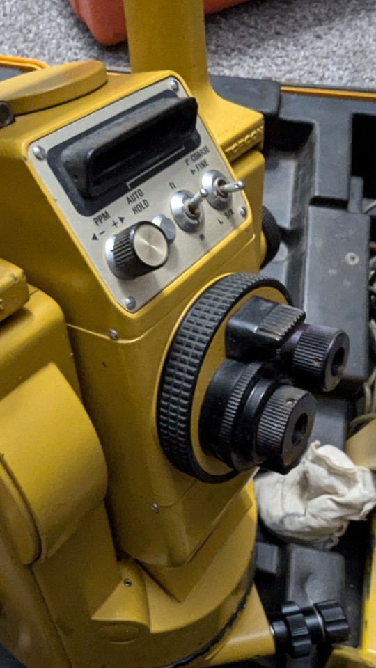 Topcon GTS-2 Surveying Total Station & Case Untested | eBay