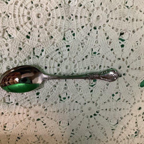 *Oneida “Kennett Square” Distin. Deluxe Stainless HH/Oval Soup Spoon/7 ...