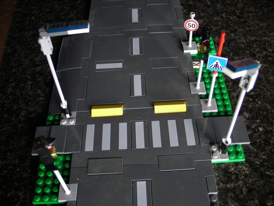 LOT Lego City road Street Plate Gray Crosswalk sign Stop light poles ...