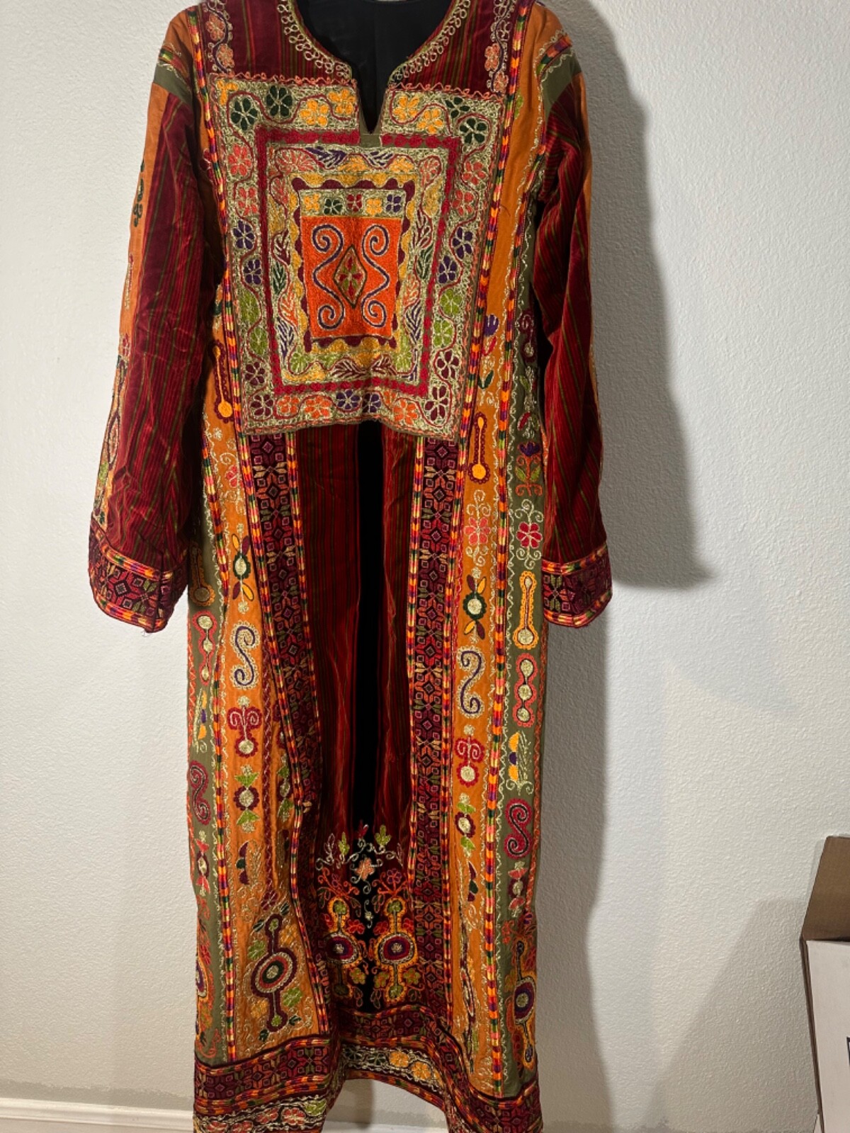 Palestinian henna dress malaka hand stitch - Gem