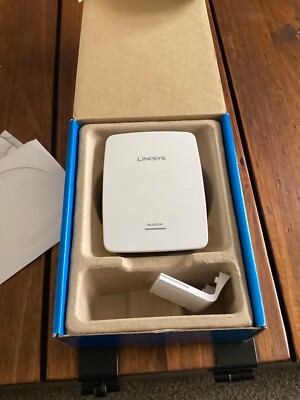 Linksys RE4000W N600 Pro Dual-Band Wi-Fi Range Extender White | eBay